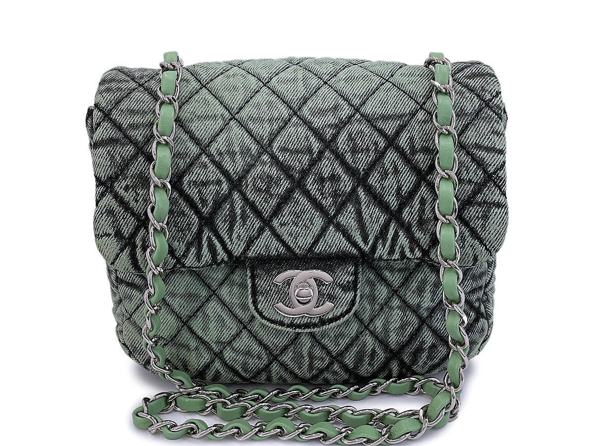 Chanel 2019 Denimpressions Green Washed Quilted Denim Crossbody Flap B ...